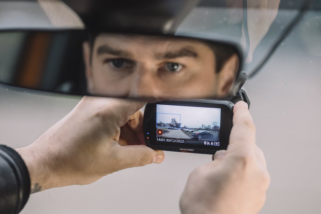 Nextbase 622GW: Oto co potrafi kamera samochodowa z półki premium ...
