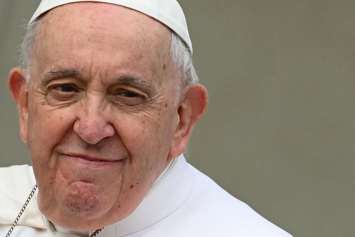 Papież Franciszek reaguje na doniesienia ws. JP II. "Wszystko było ...