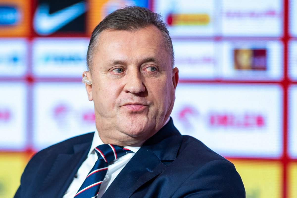 Cezary Kulesza znów zaskakuje. Prezes PZPN o kolacjach z wódką i winem ...