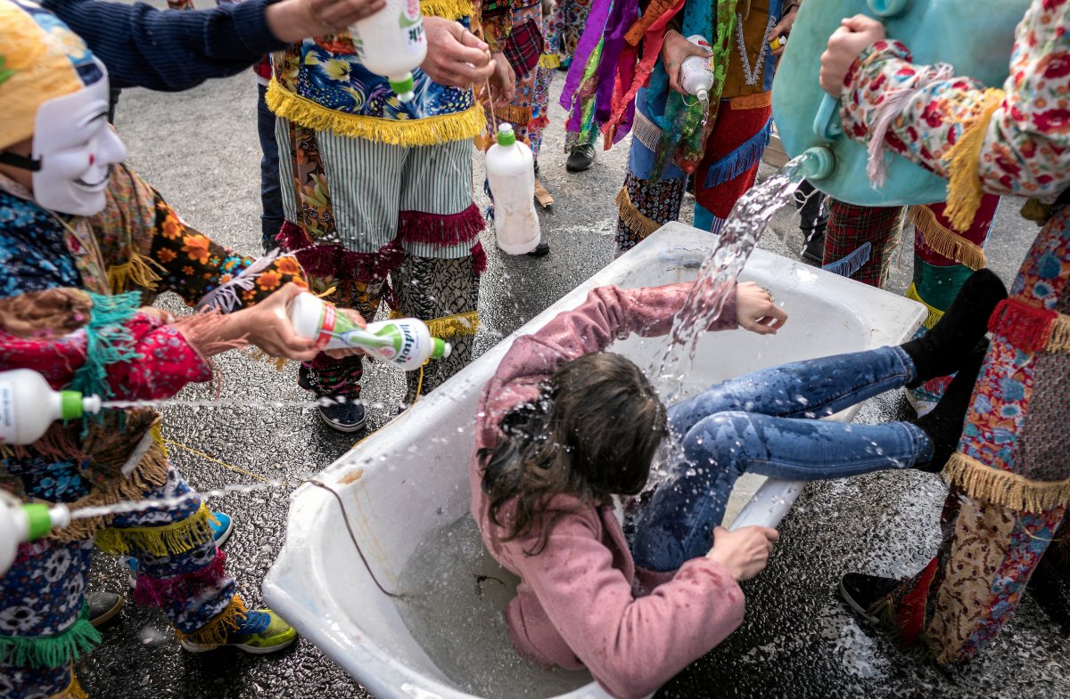 Śmigus dyngus: skąd się wziął? [HISTORIA] | naTemat.pl