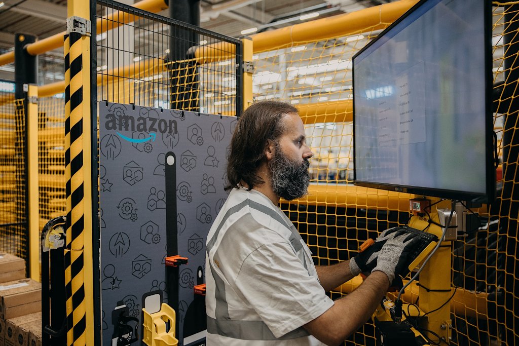 Praca dla osób niewidomych i słabowidzących. Program Homer w Amazon ...