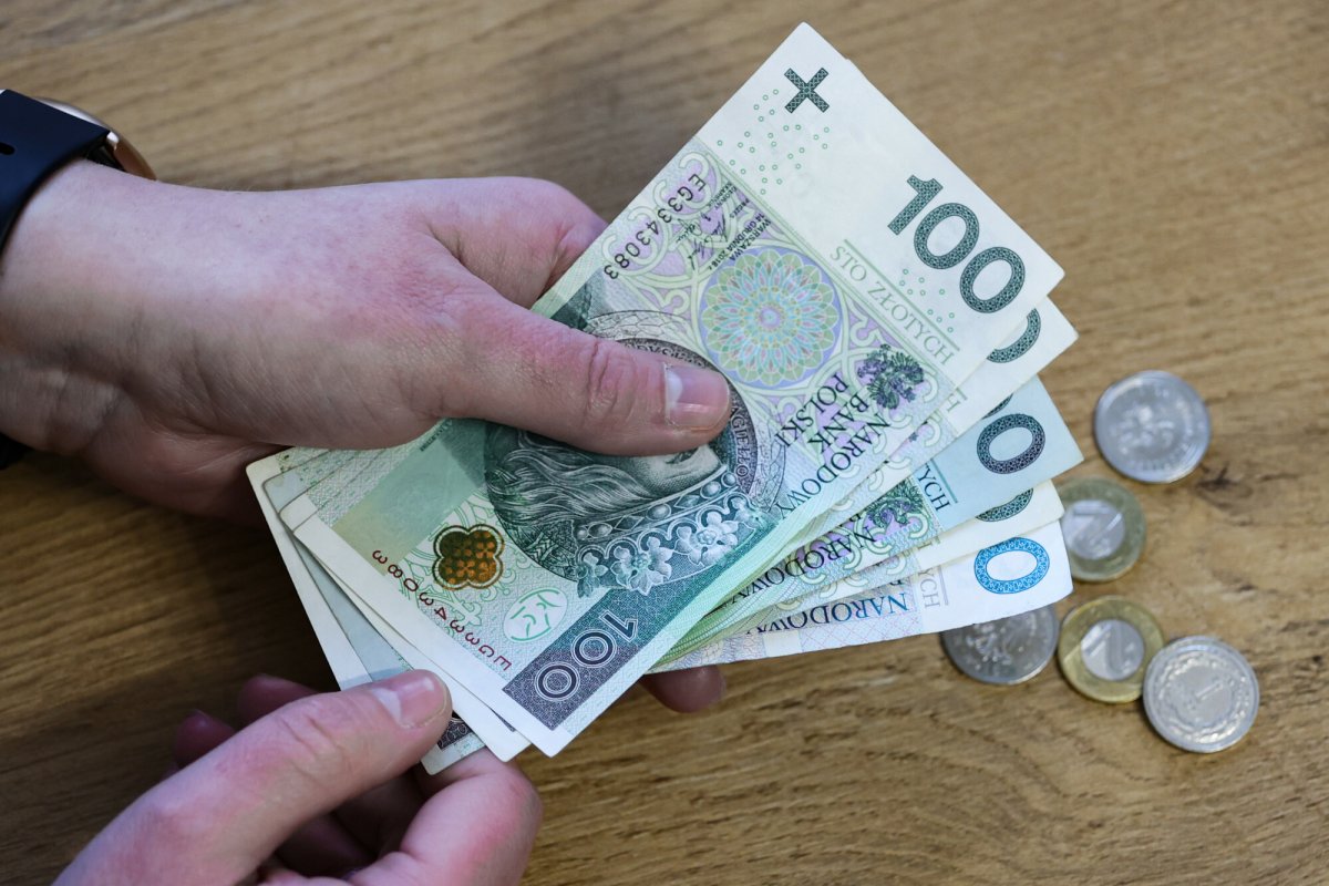 Płaca minimalna – tyle wyniesie w 2026 roku? | naTemat.pl