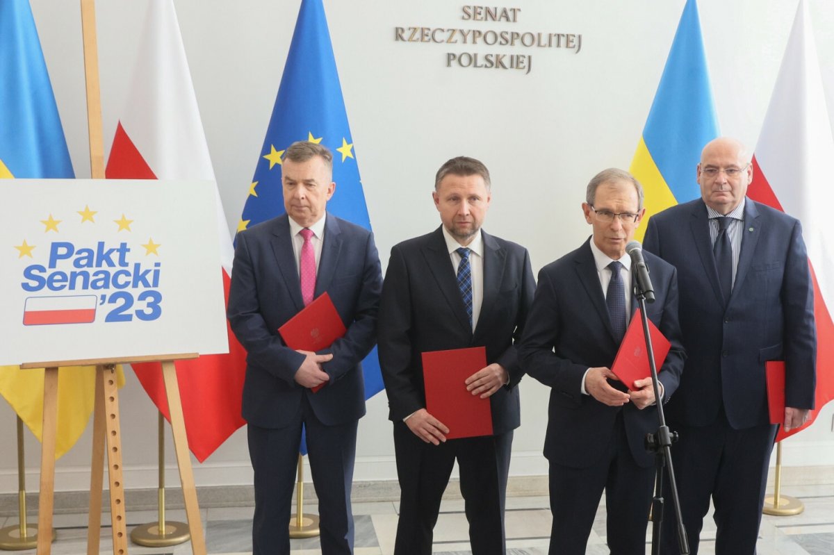 Pakt senacki został podpisany. Nie wymienia jednak samorządowców ...