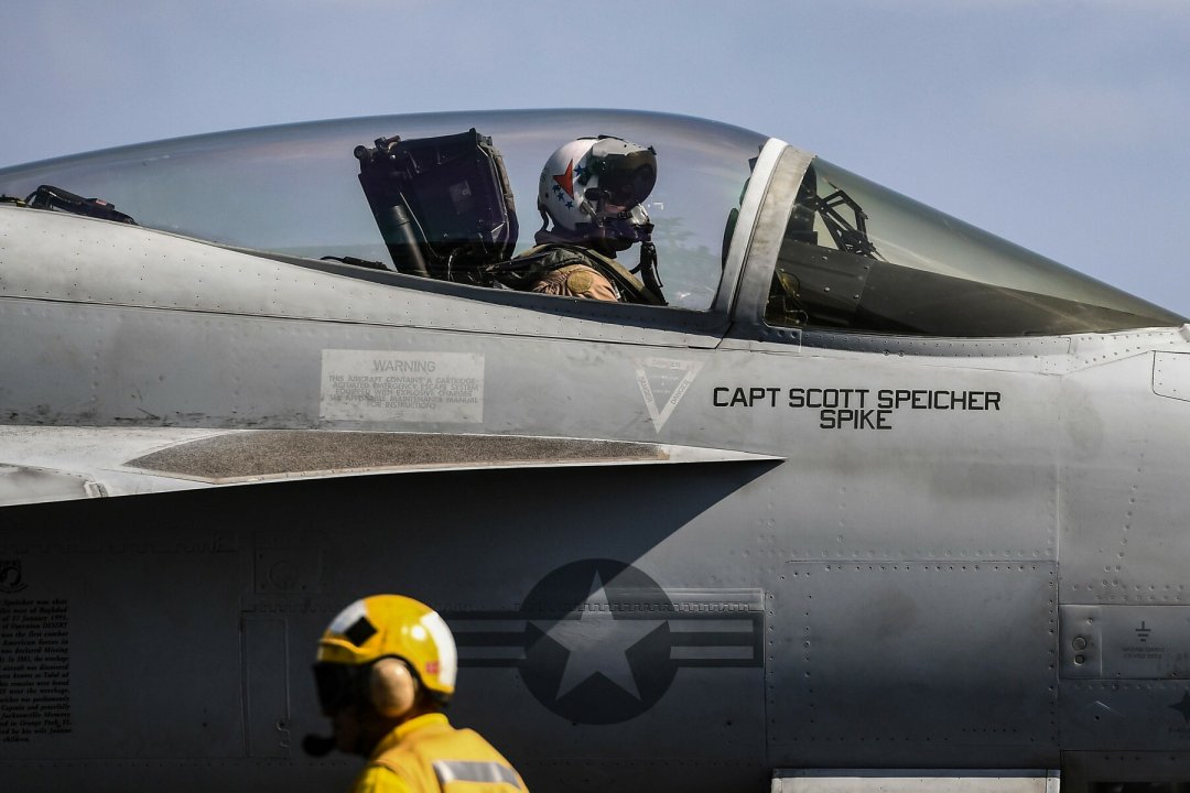 NATO znów wzmacnia bezpieczeństwo Polski. Przyleciały myśliwce F18 ...