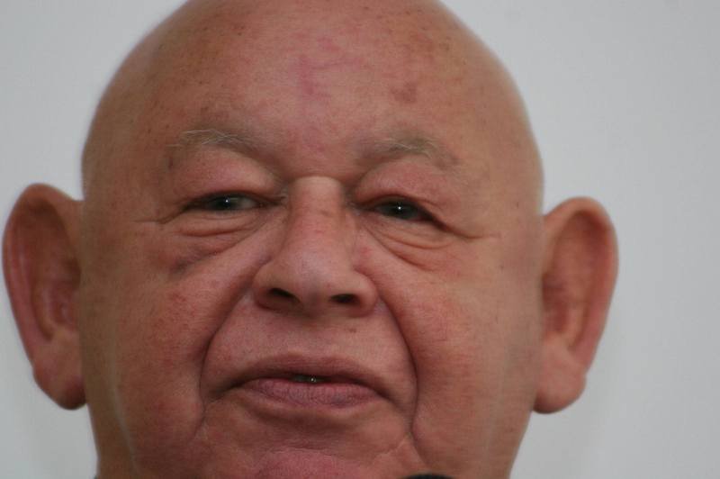 Jerzy Urban: Miller co drugi dzień stołował się u jakiegoś biznesmena ...