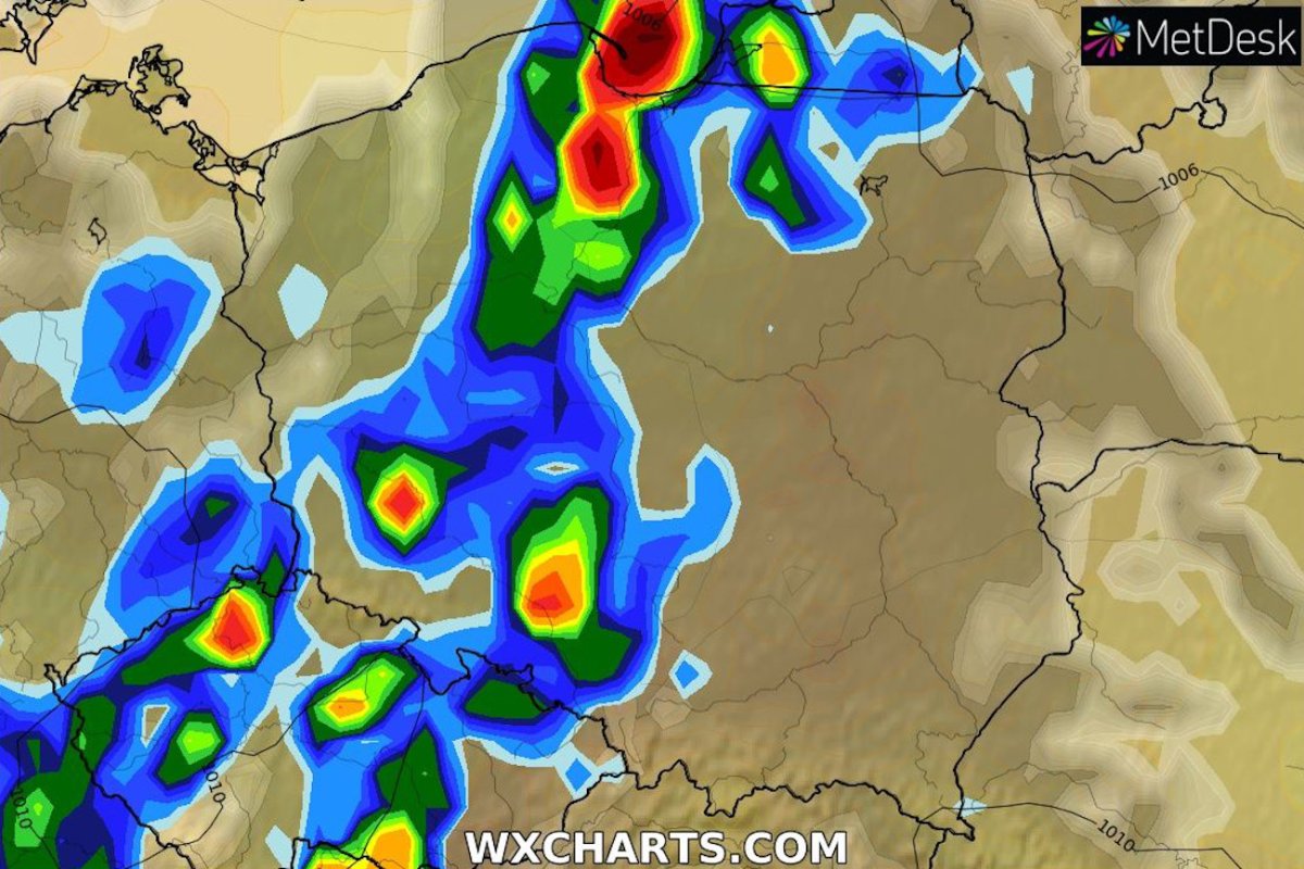 Burze z gradem i silnym wiatrem. Groźny front nad Polską [POGODA ...
