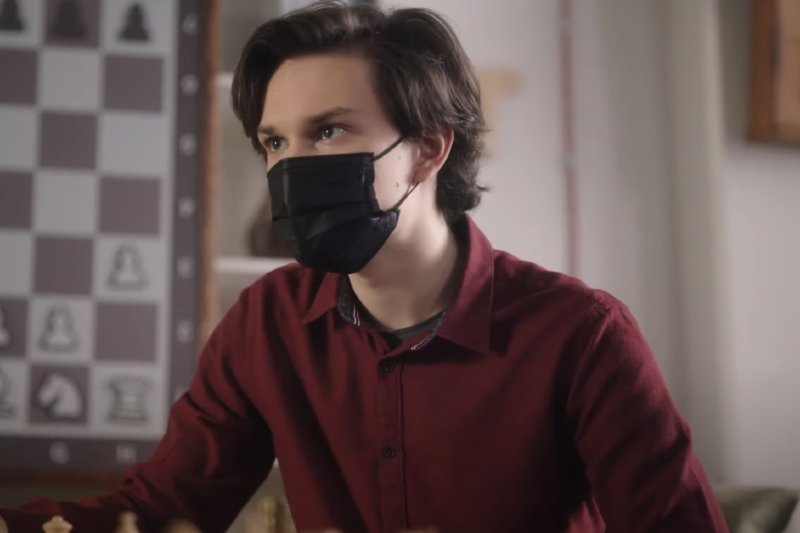 NanoGroup i Marion. Samooczyszczającą maseczka medyczna INVENTI MASK ...