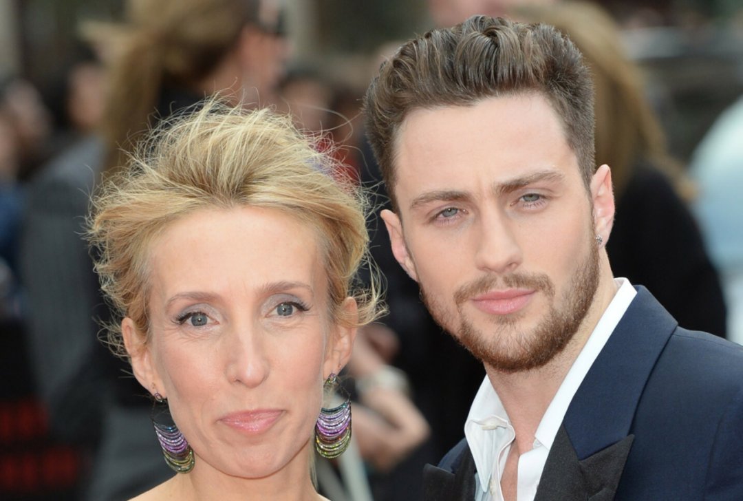 Taylor-Johnson miał 18 lat, ona 23 lata więcej. To miłość czy grooming ...