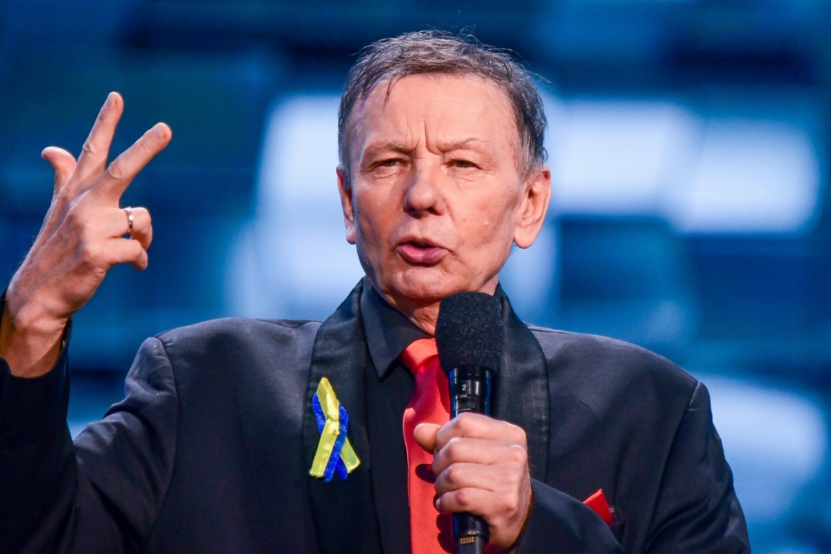 Zenon Laskowik na Festiwalu w Opolu. Występ satyryka podzielił internet ...