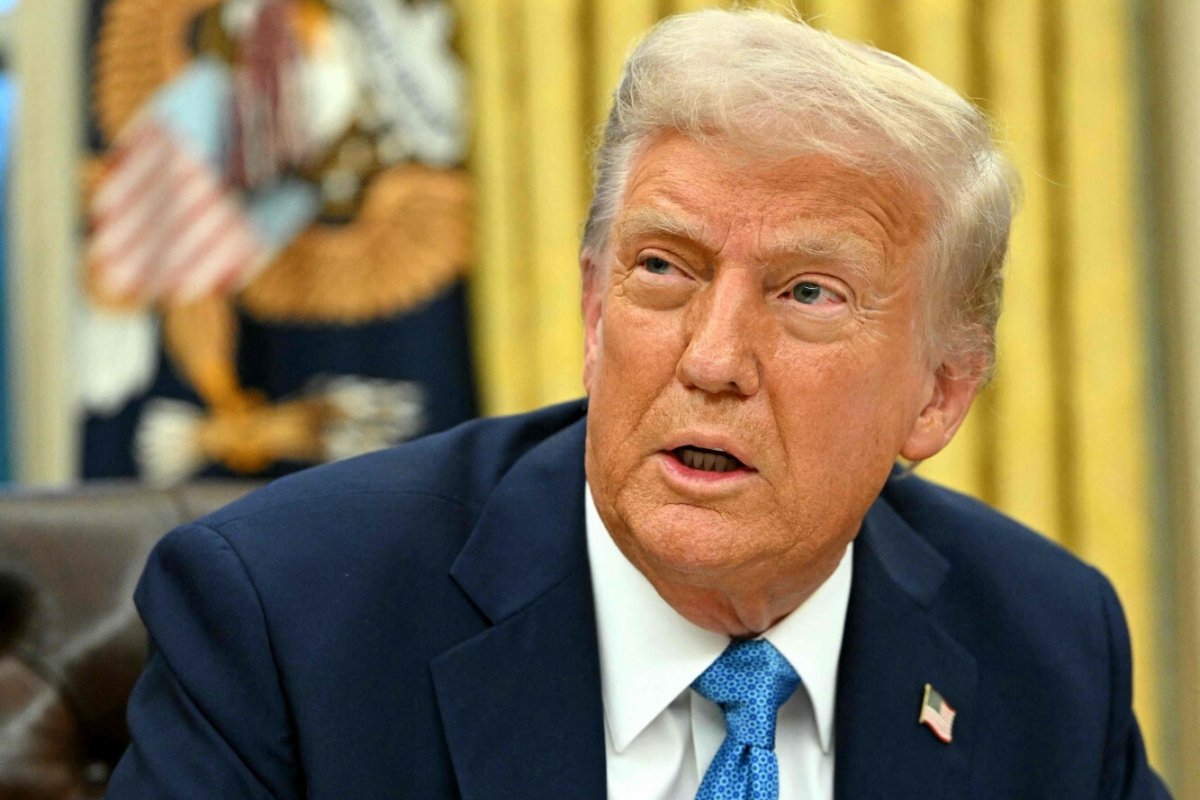 Trump sam się ośmiesza. Już cofnął decyzję o cłach dla jednego kraju ...