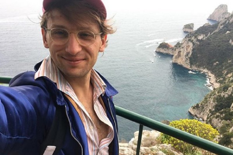 Ogłosił na Instagramie, że jest gejem. Kim jest Paweł Tomaszewski ...